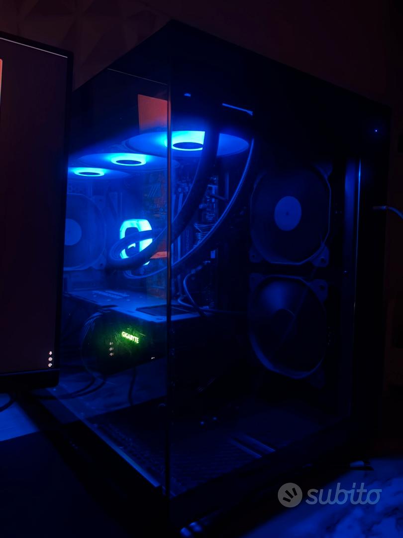 Pc Da Gaming + Microfono, Tastiera, Mouse,Monitor. - Informatica In ...