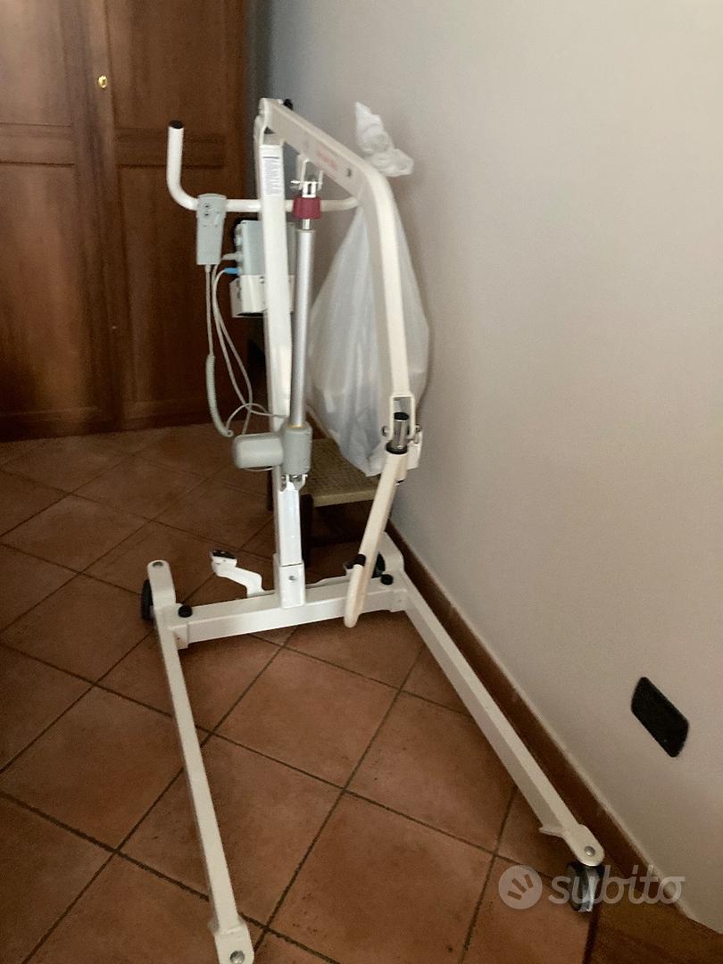 Sollevatore elettrico per anziani e disabili - Altri In vendita a Torino
