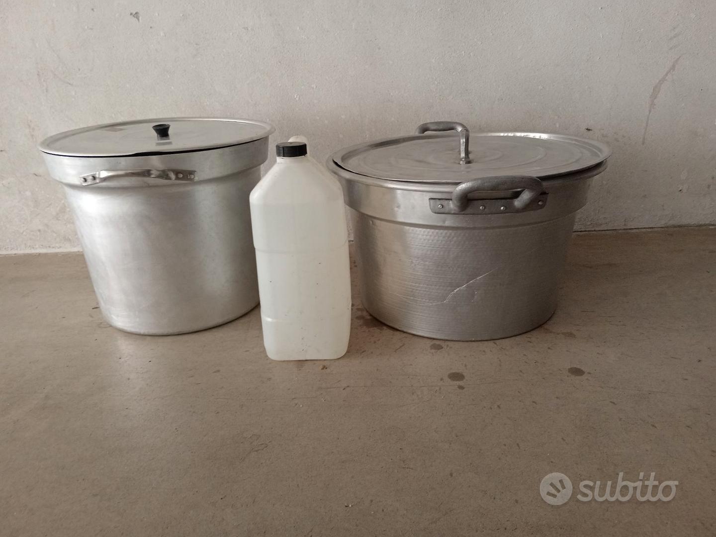 Grossi pentoloni per cucinare - Arredamento e Casalinghi In vendita a ...