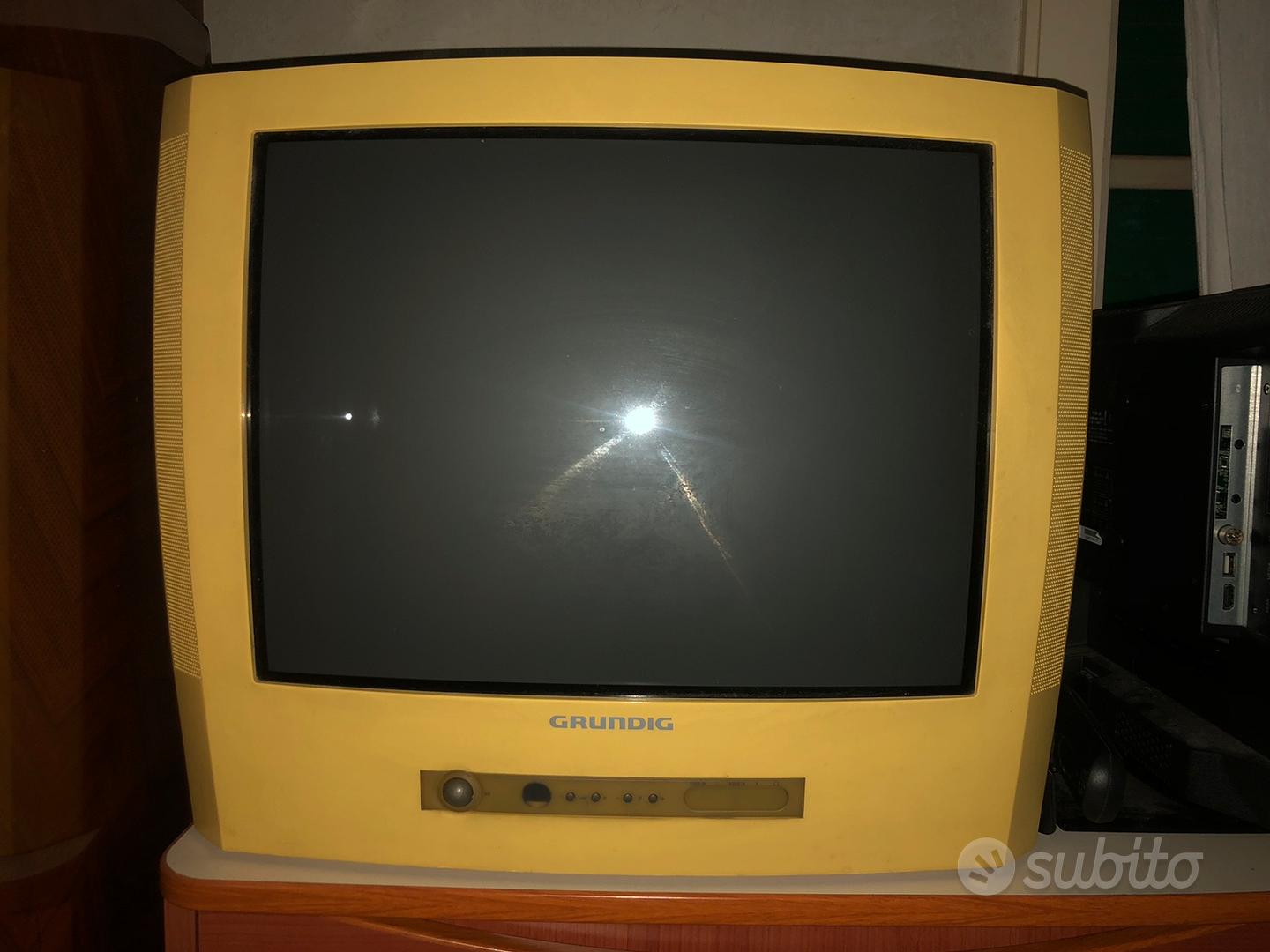 Tv Grundig 20” a tubo - Audio/Video In vendita a Salerno