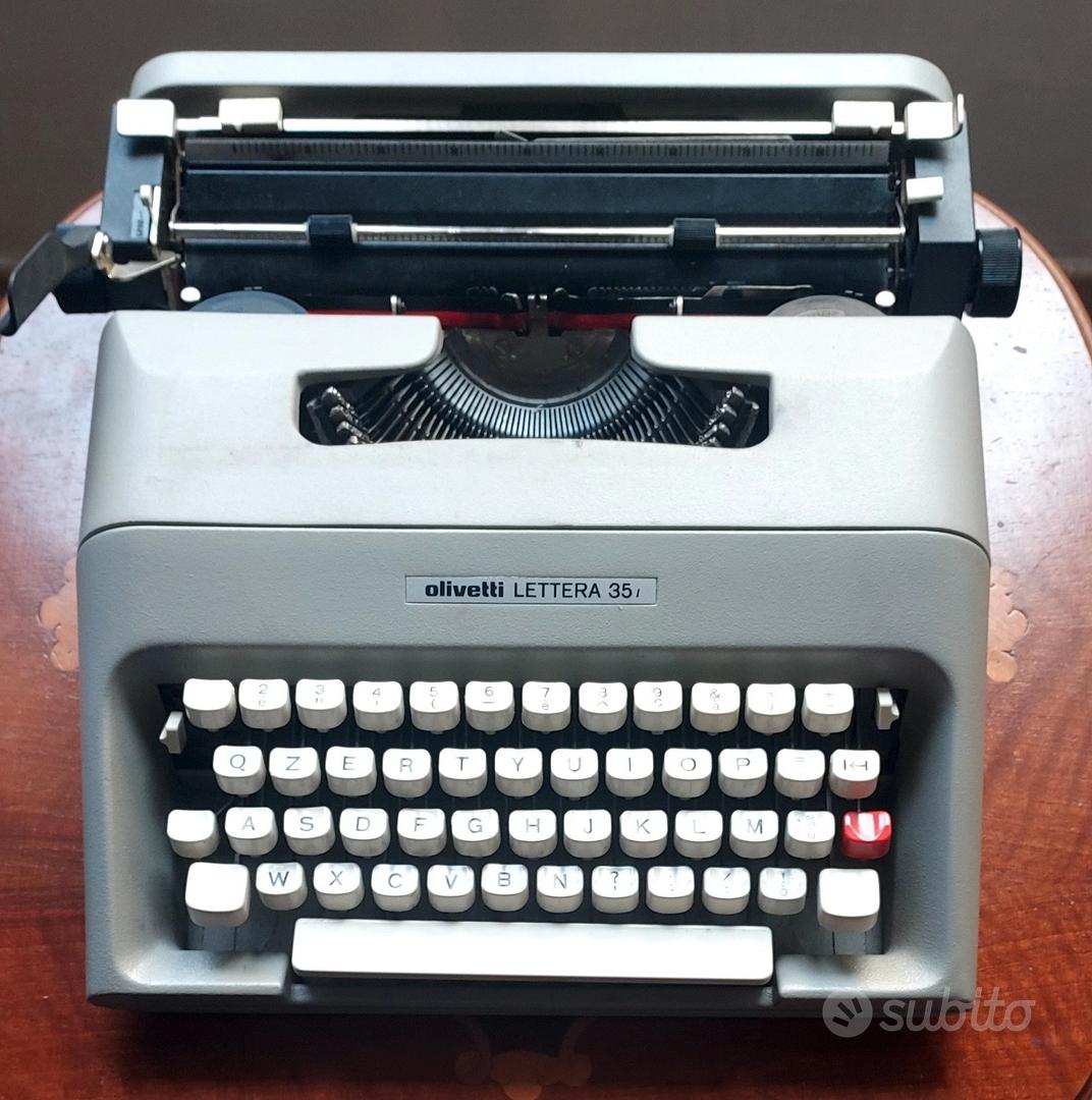Macchina da scrivere OLIVETTI LETTERA32 - Collezionismo In vendita a Napoli