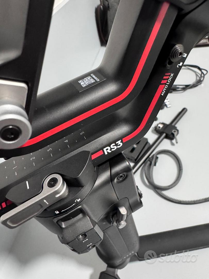DJI RS3 COMBO - NUOVO,MAI USATO (+ piastra vertic) - Fotografia In ...