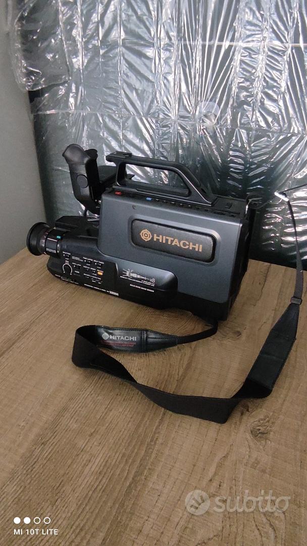 VIDEOCAMERA VHS HITACHI - Audio/Video In vendita a Napoli