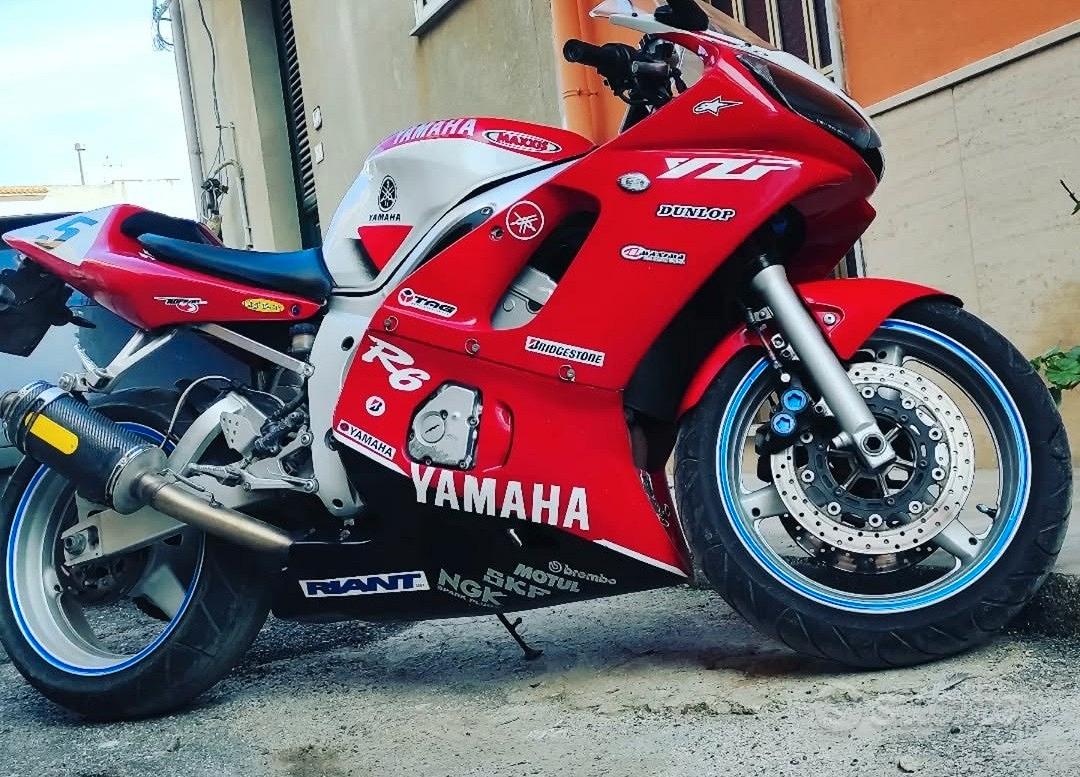 R6 intera con motore da rivedere - Moto e Scooter In vendita a Palermo