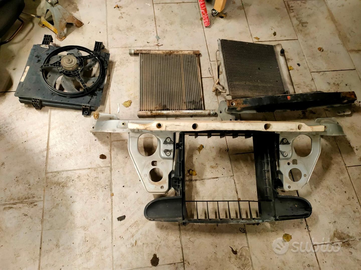 Calandra ossatura smart 450 - Accessori Auto In vendita a Ragusa