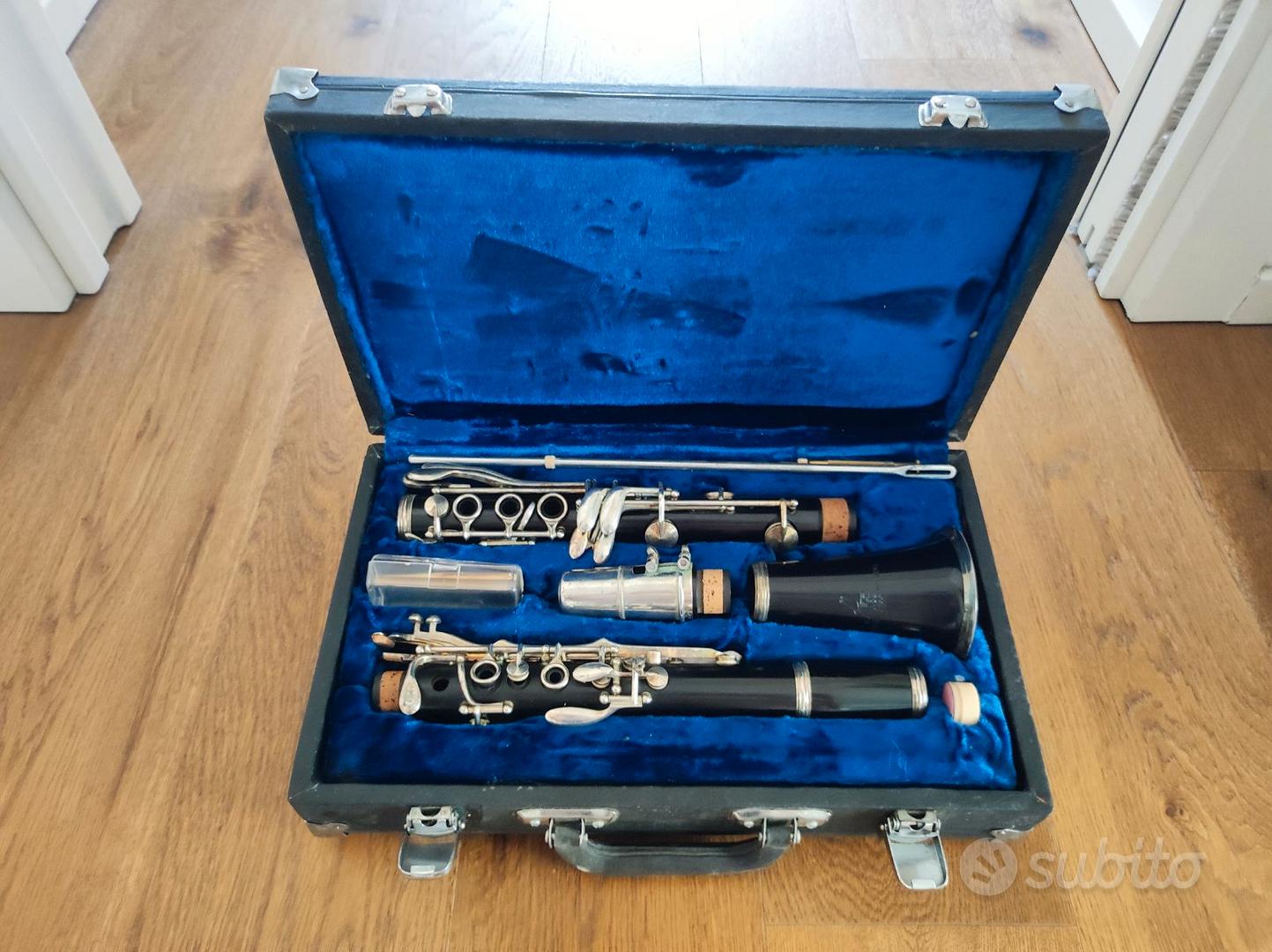 Clarinetto Lark M4001 vintage in valigetta rigida - Strumenti Musicali ...