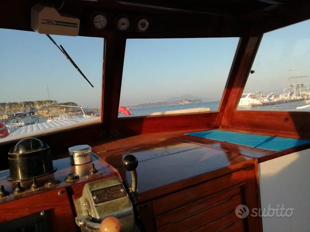 Gozzo cabinato in legno - Nautica In vendita a Napoli