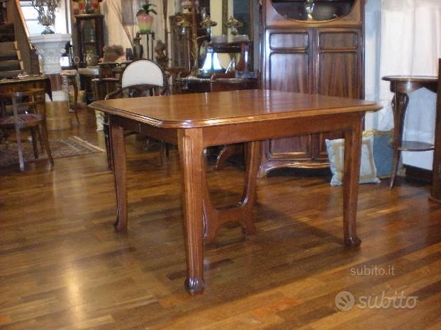 Tavolo da Pranzo Liberty in Mogano - Arredamento e Casalinghi In ...