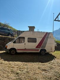 ford transit camper puro - Caravan e Camper In vendita a Trento