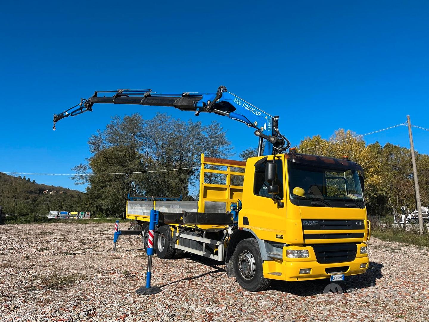 Camion Con Gru Daf + Gru Fassi 260 CXP E Jib - Veicoli commerciali In ...
