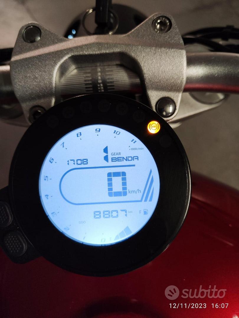 Benda Motorcycles BD 300 - 2022 - Moto e Scooter In vendita a Verbano ...