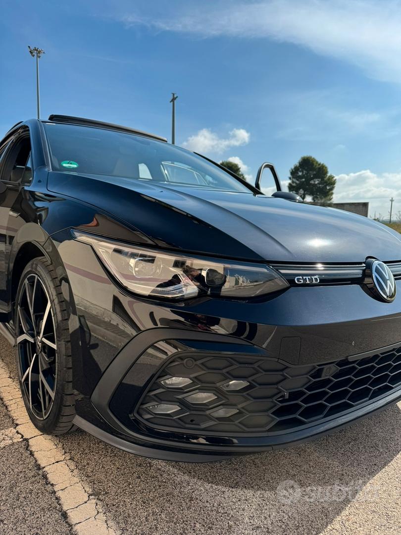 Volkswagen Golf 8 GTD 01/2022 - Auto In vendita a Taranto