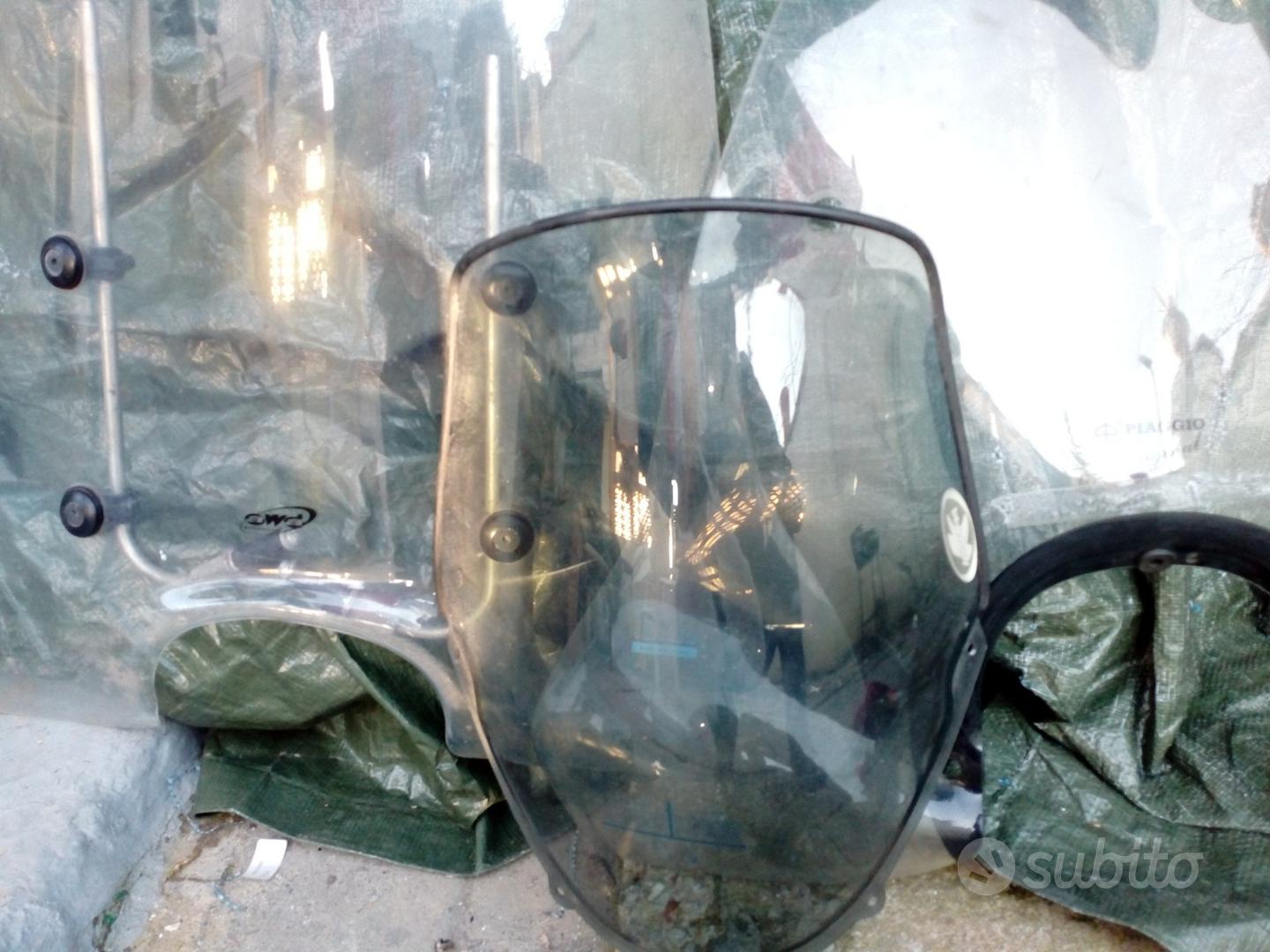 Parabrezza per vespa e.scooter - Accessori Moto In vendita a Lucca