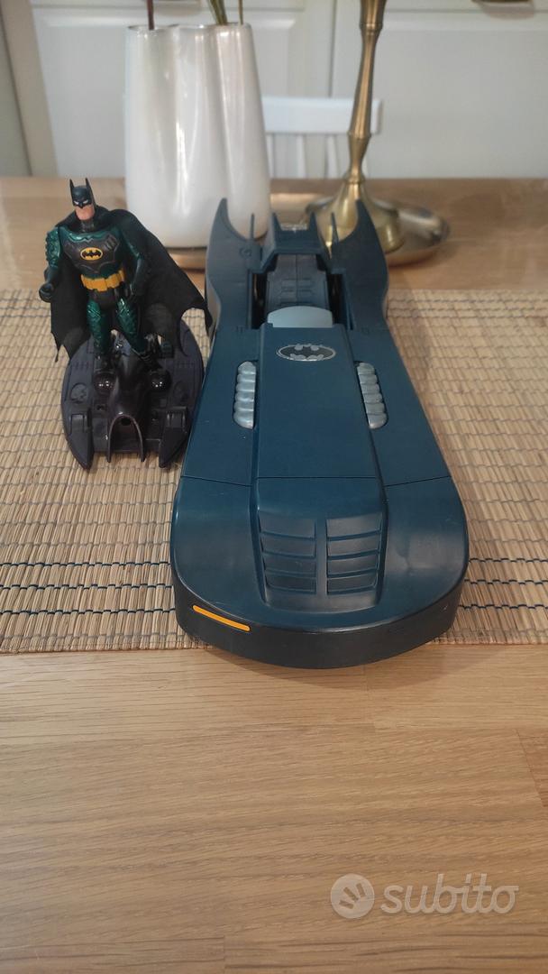 Batman + Batmobile Kenner 1993 - Collezionismo In vendita a Bologna