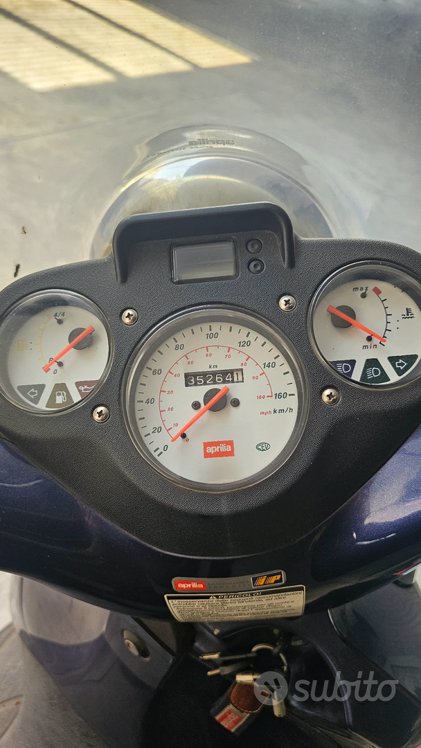 Aprilia Scarabeo 150 - 2001 - Moto e Scooter In vendita a Milano