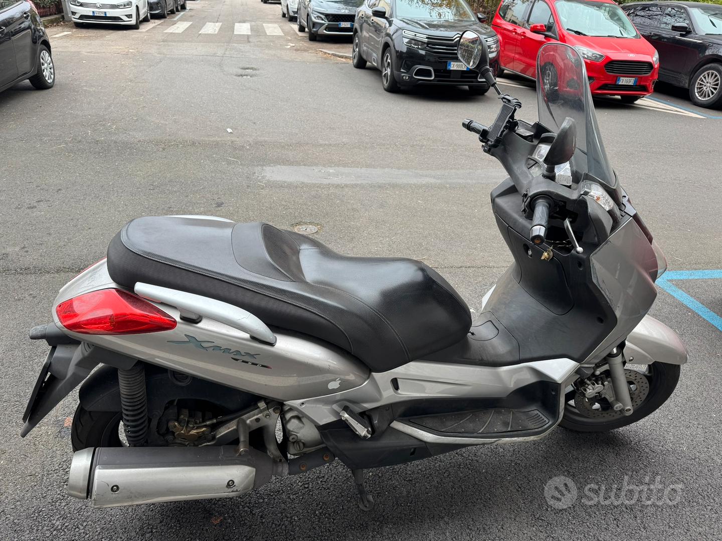 Yamaha X -max 250 - Moto e Scooter In vendita a Milano