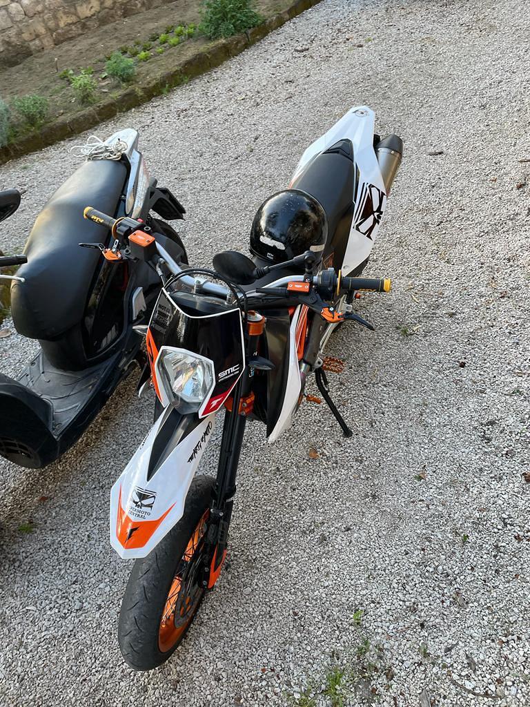 KTM 690 smc - Moto e Scooter In vendita a Napoli