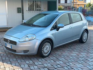 Subito - CRAZY GARAGE - Fiat Grande Punto 1.3 MJT 90 CV 5 porte Dynamic ...