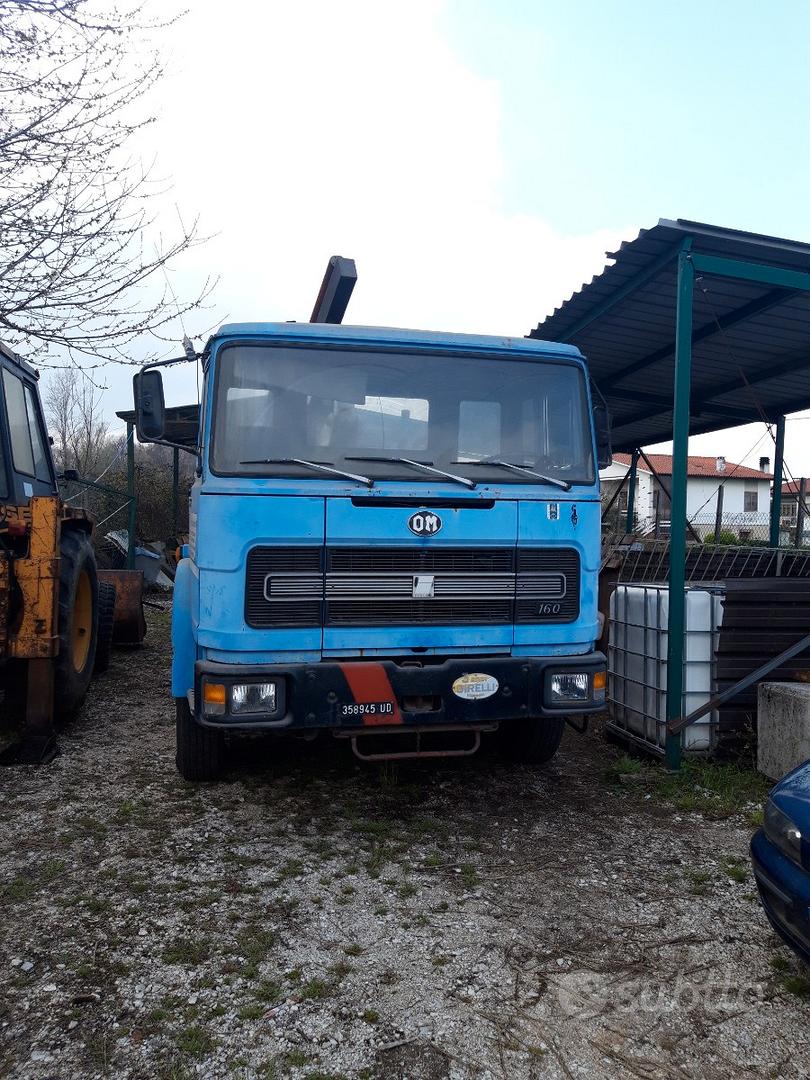 Autocarro FIAT 160 - Veicoli commerciali In vendita a Udine