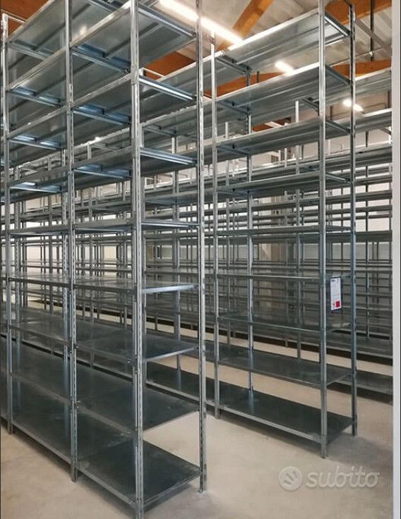 Scaffali metallici serie 2000 in acciaio zincato - Arredamento e ...