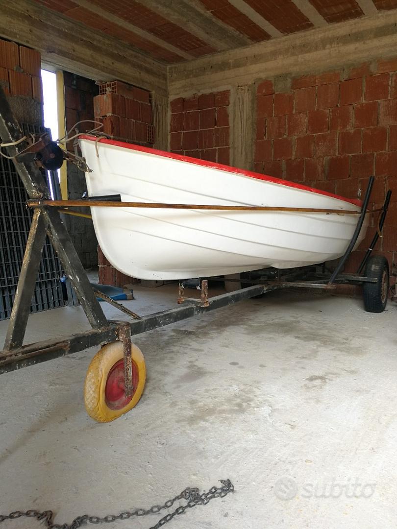 Barca lancia in vetroresina e carrello - Nautica In vendita a Messina