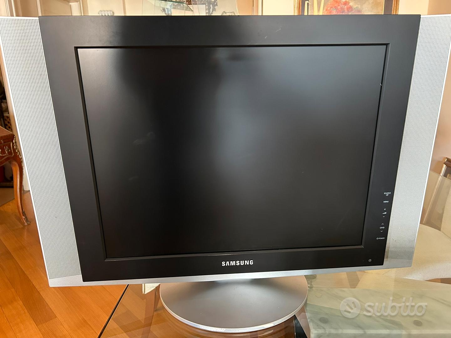 Samsung 20” LE20S51BP - TV/Monitor - Audio/Video In vendita a Terni