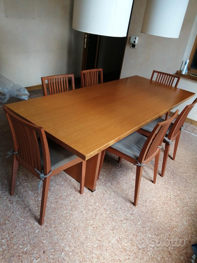 tavolo con 6 sedie - Arredamento e Casalinghi In vendita a Verona