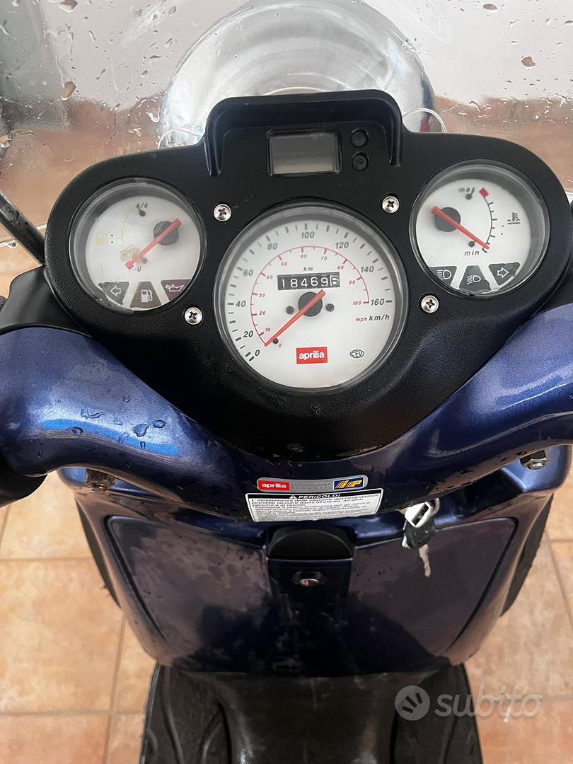 Scooter Aprilia scarabeo rotax 150 - Moto e Scooter In vendita a Latina