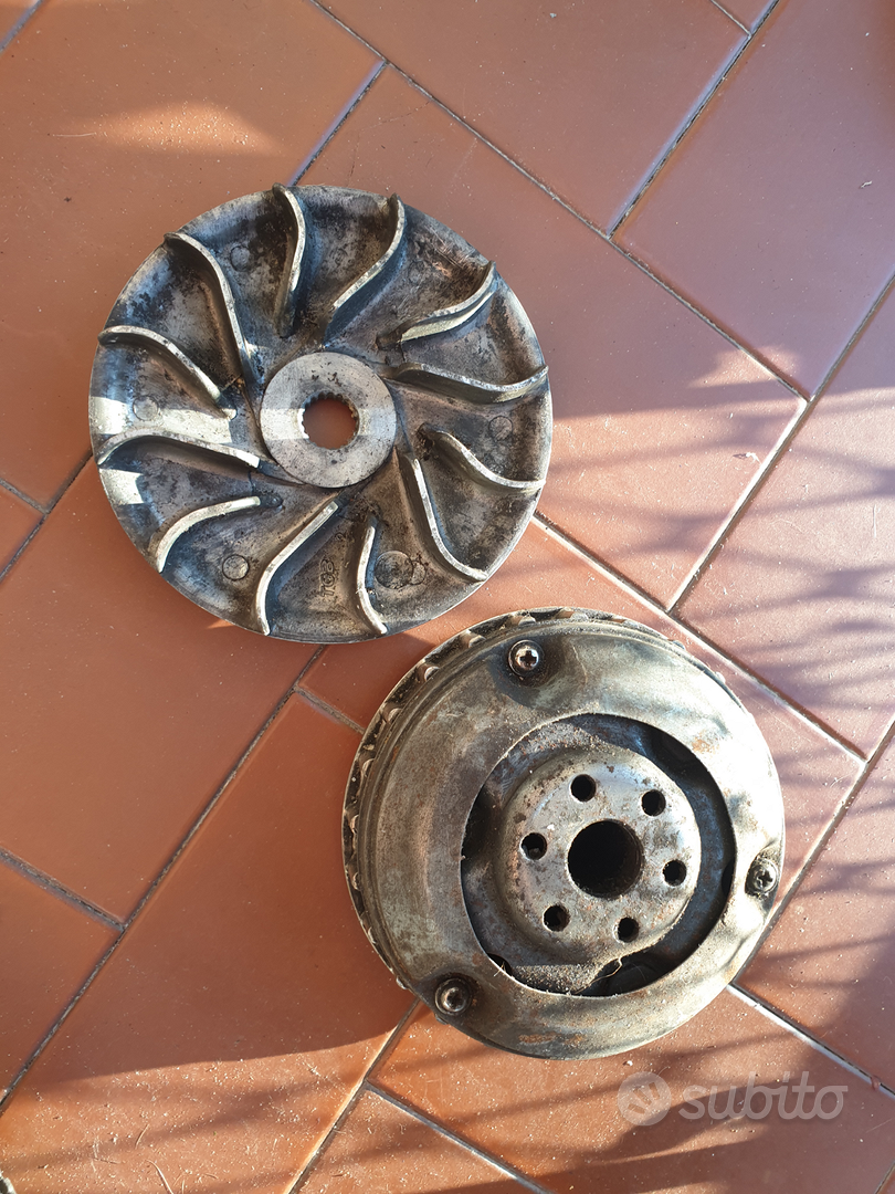 Aprilia Leonardo 125 campana e frizione - Accessori Moto In vendita a ...