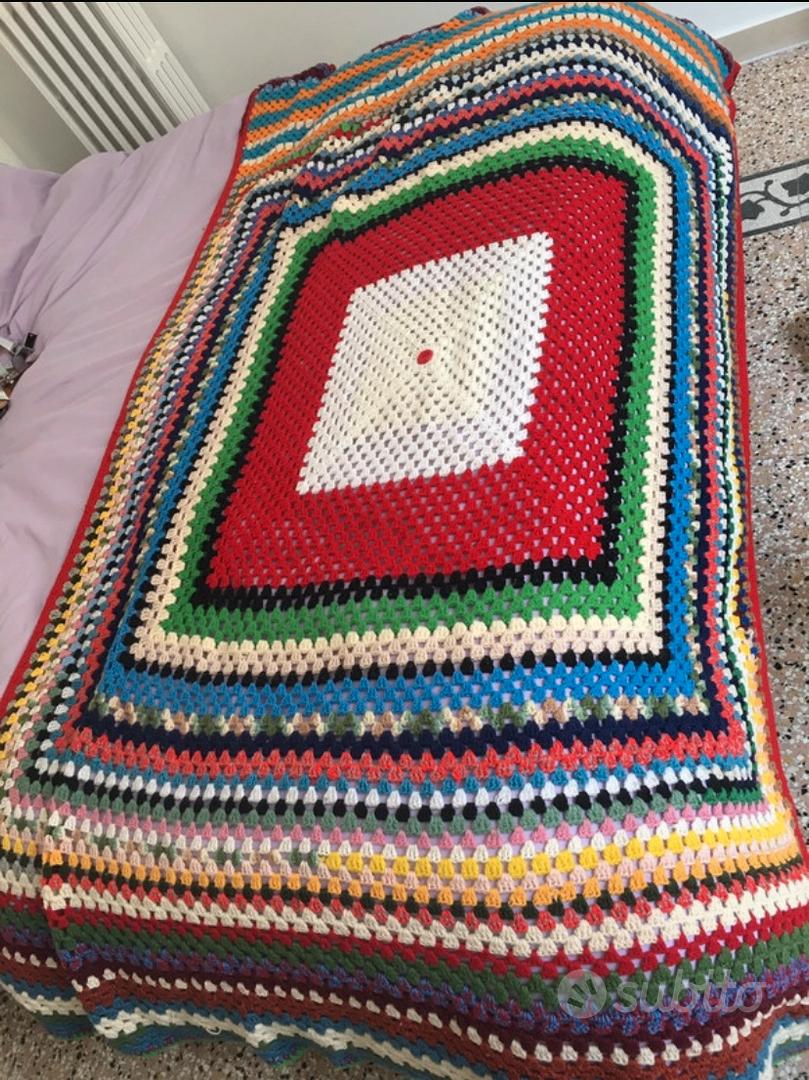 Coperta uncinetto vintage anni 70 - Arredamento e Casalinghi In vendita ...