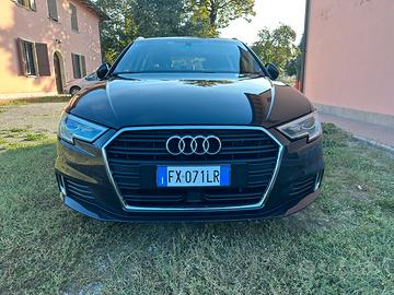 Audi A3 2017 150 cavalli motore 2000 - Auto In vendita a Modena