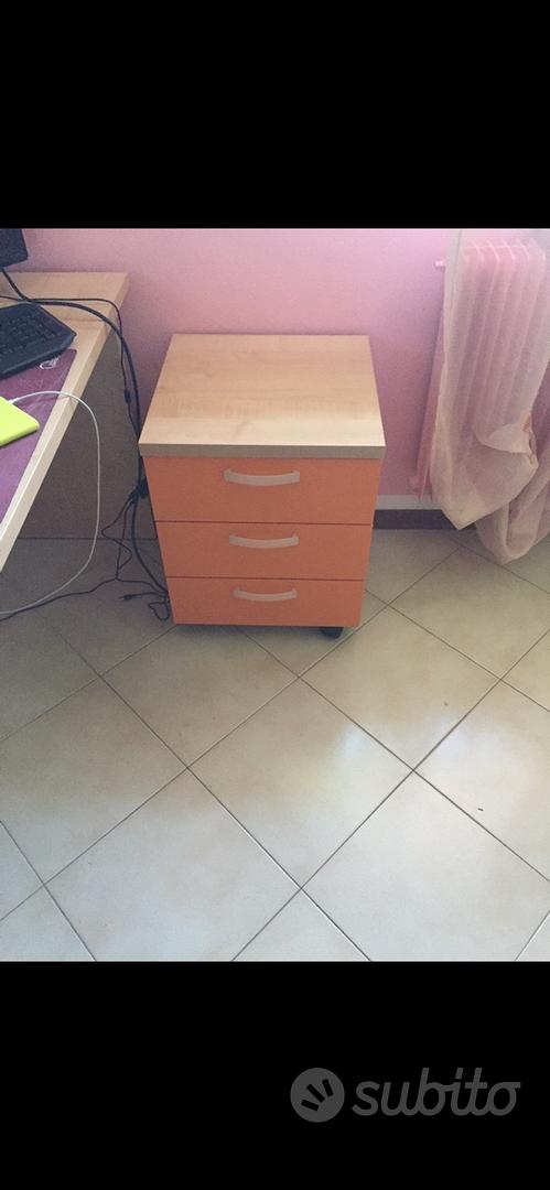 Armadio cassettiera comodini senza letti scrivania - Arredamento e Casalinghi In vendita a Bologna