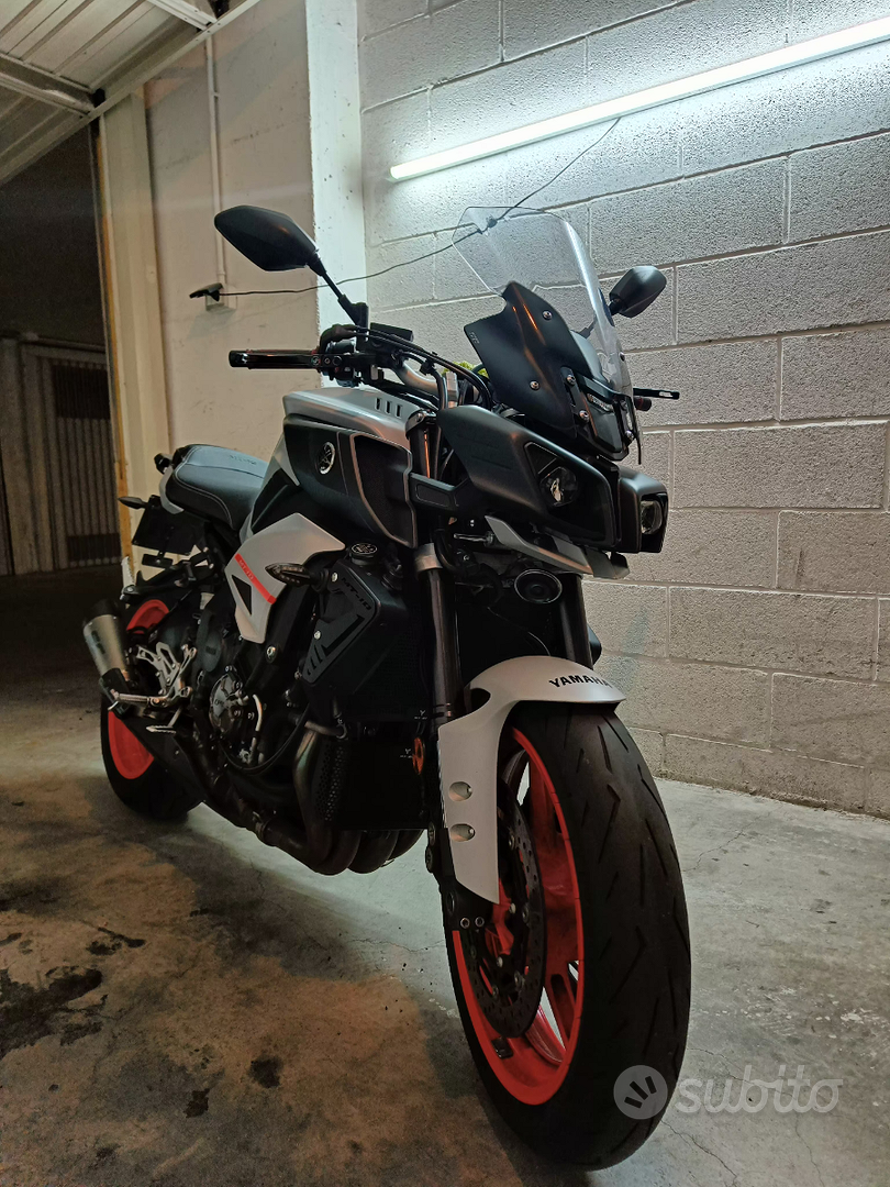Yamaha MT 10 - Moto e Scooter In vendita a Milano
