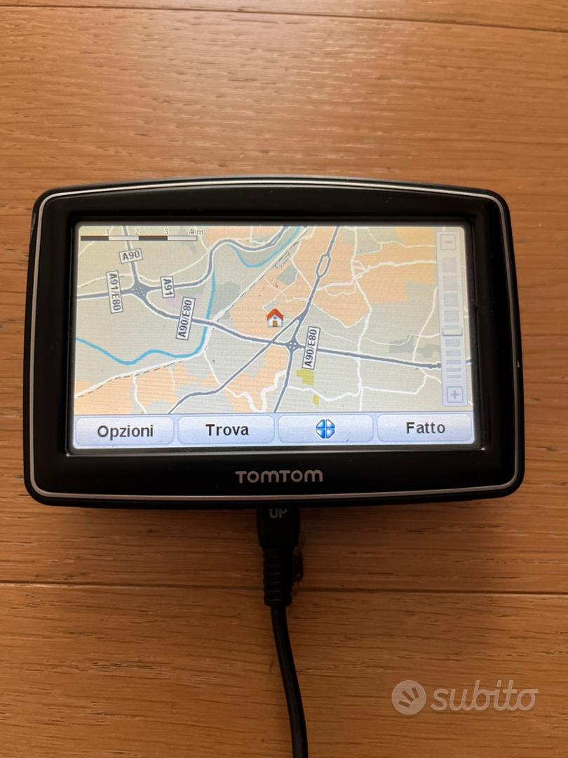 Tomtom XL GPS con cavo accendisigari e cavo 220V - Audio/Video In ...
