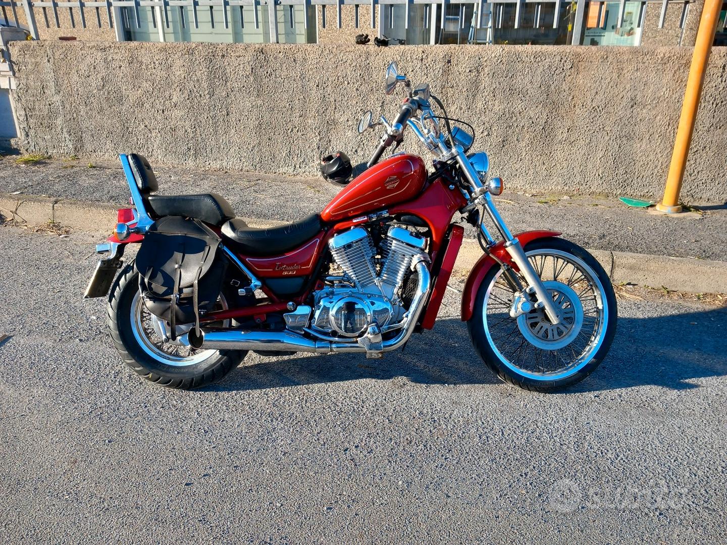 Suzuki intruder VS 800 GL - Moto e Scooter In vendita a Savona