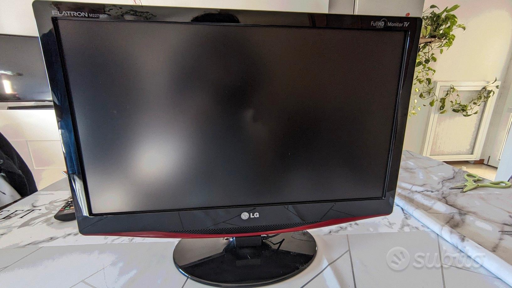 Lg Monitor Tv FLATRON 22" FHD - Audio/Video In vendita a Ferrara