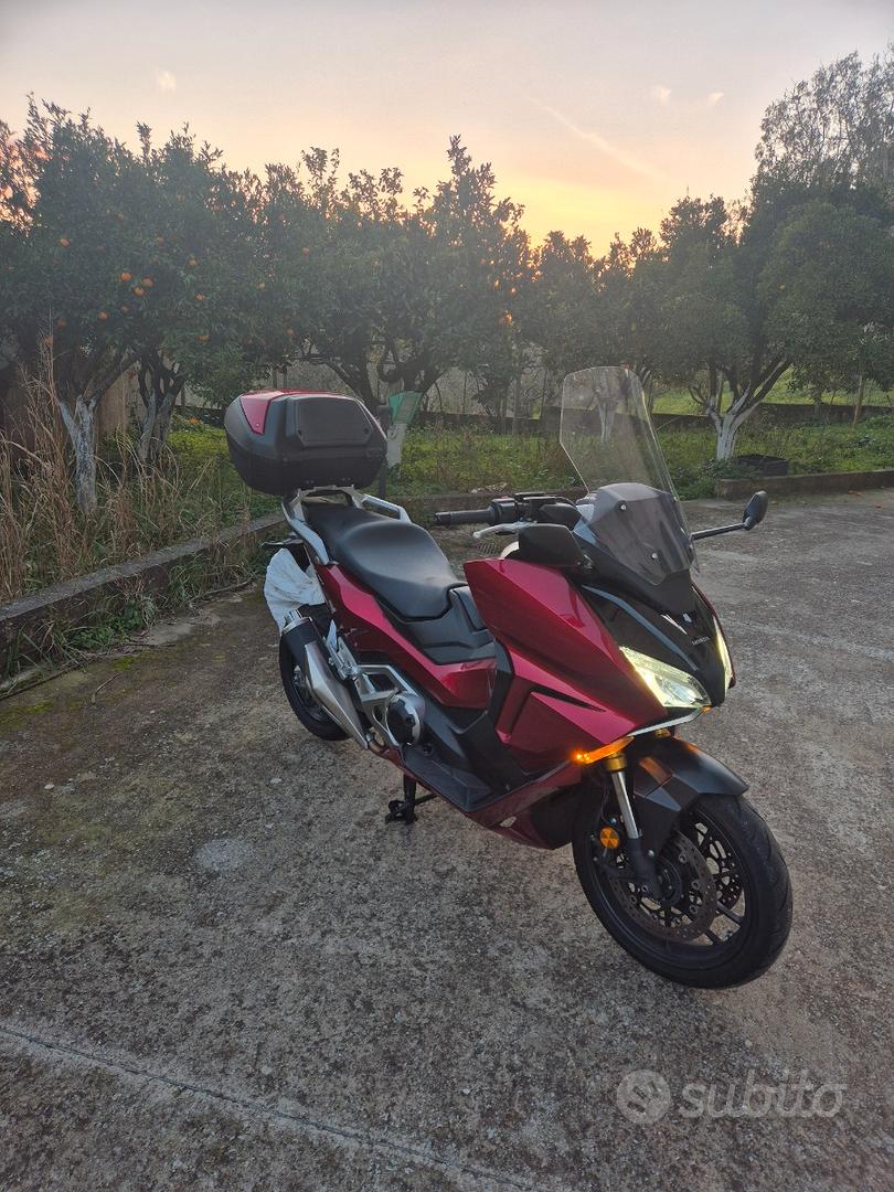 Honda Forza 750 - 2022 - Moto e Scooter In vendita a Catanzaro