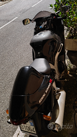 Hayabusa iconica, primo modello 2000 a iniettori - Moto e Scooter In ...