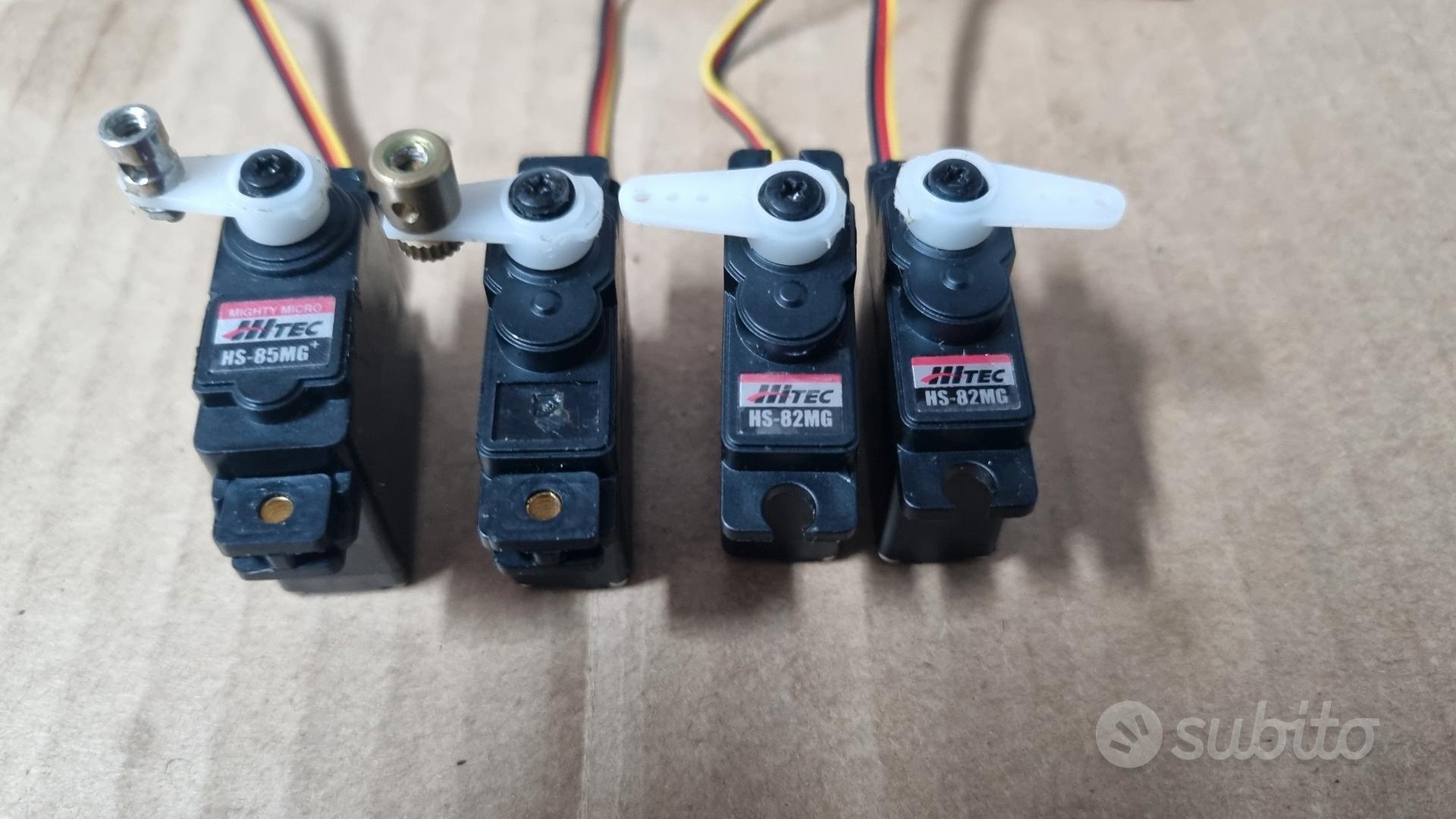 Servocomandi mini Hitec HS82MG e HS85MG - Collezionismo In vendita a Roma