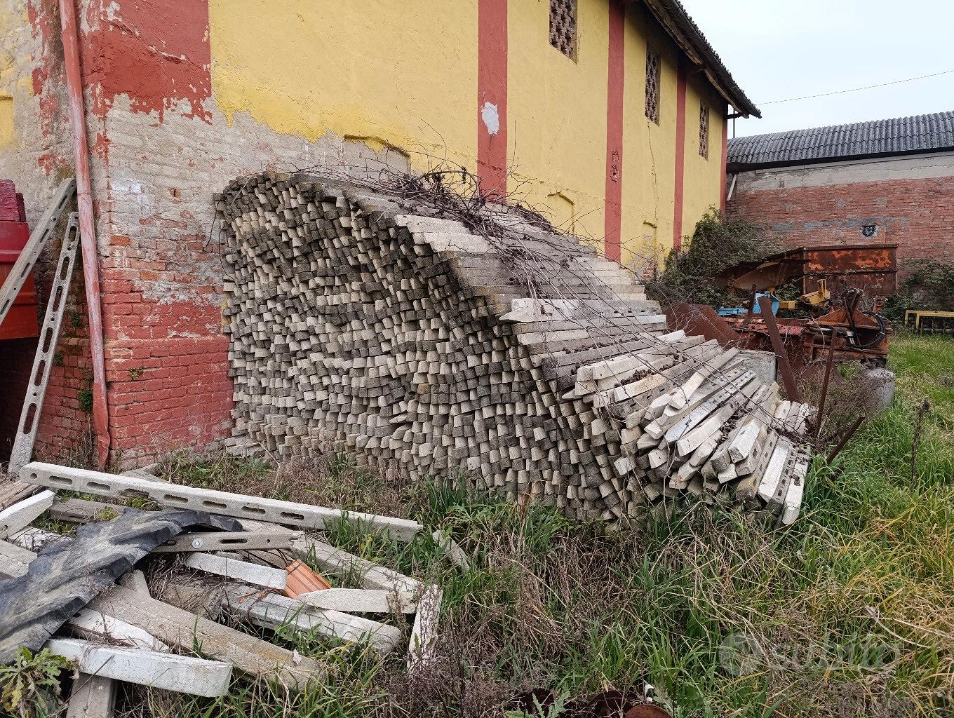 Pali in Cemento Armato, per Vigneto, Recinzioni - Giardino e Fai da te ...