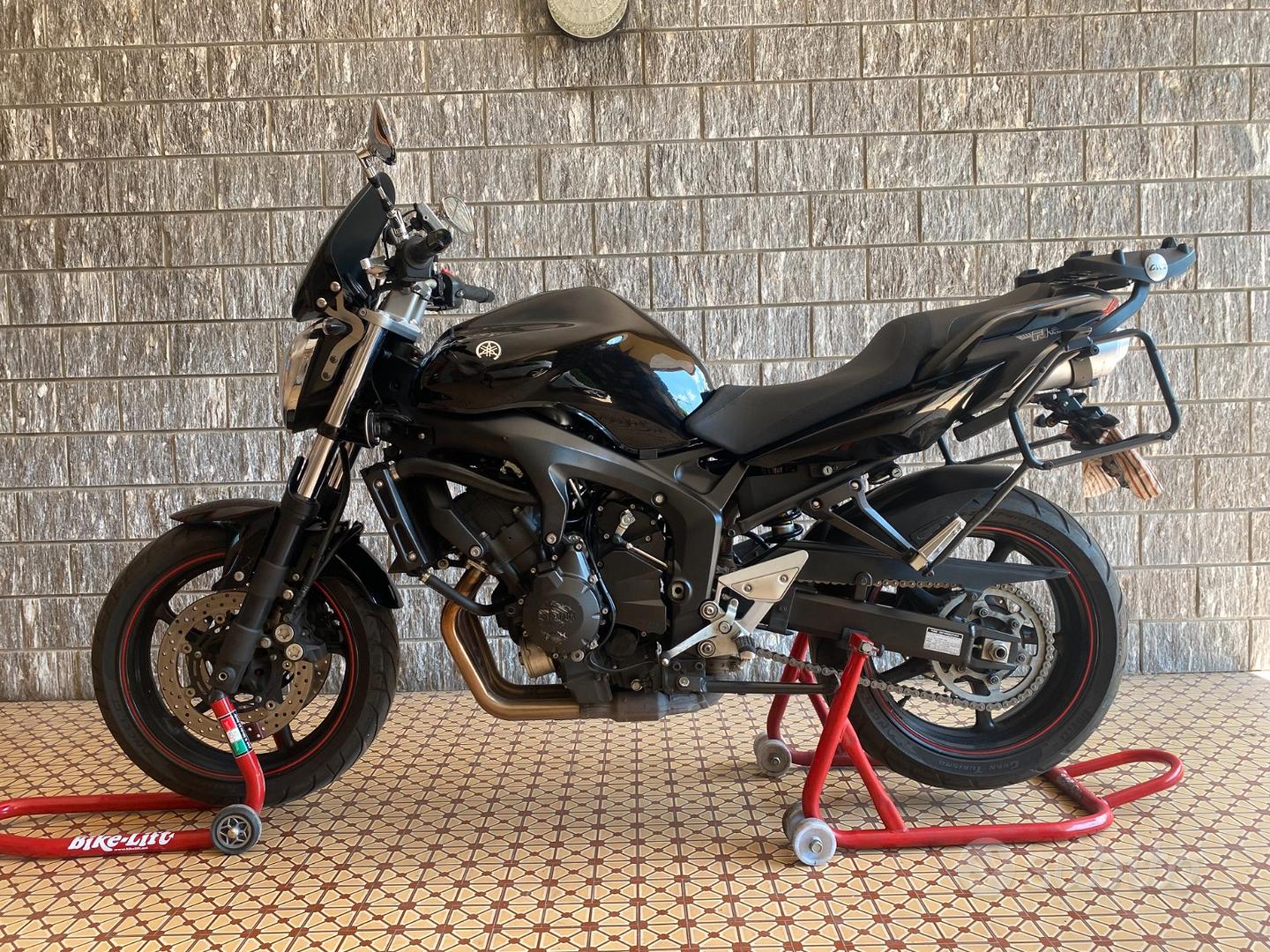 Yamaha FZ6 - 2009 - Moto e Scooter In vendita a Lecco