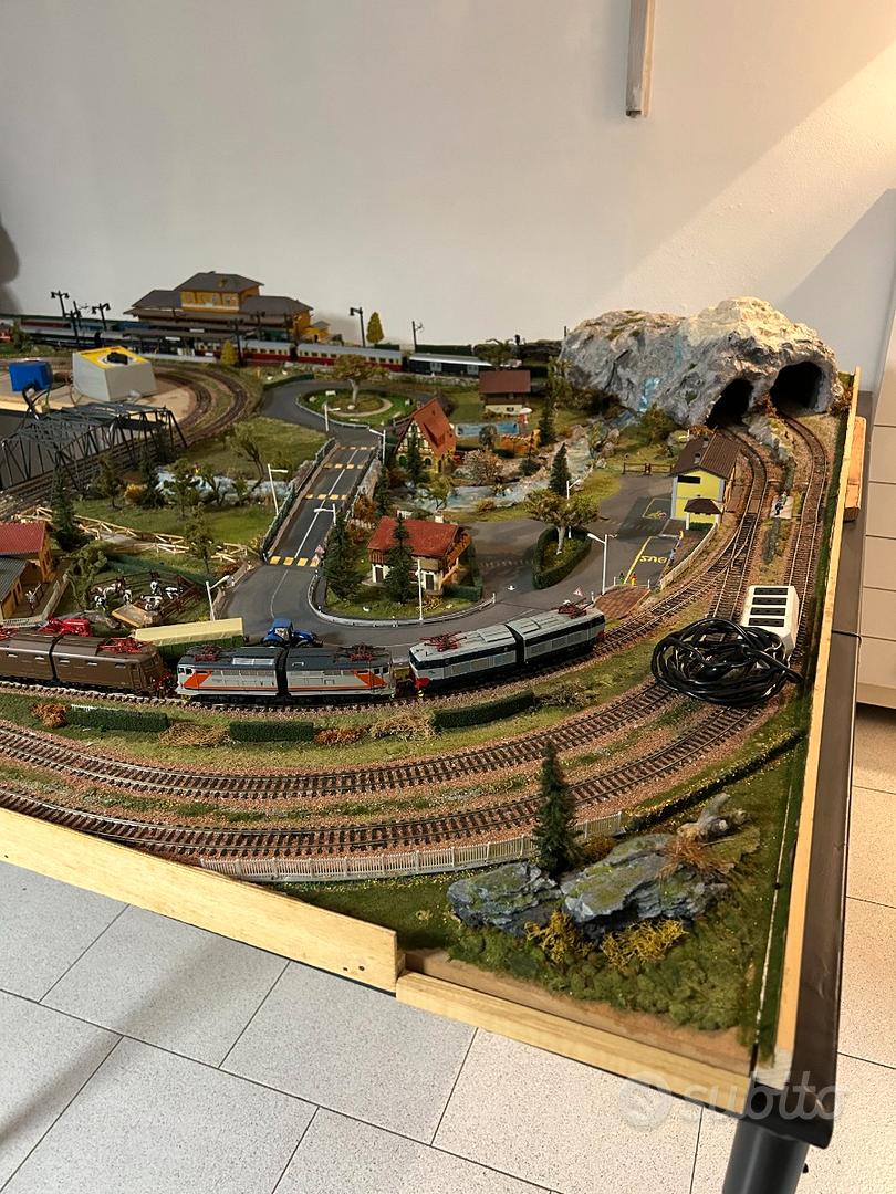 Plastico ferroviario (Formato H0) - Collezionismo In vendita a Lecco