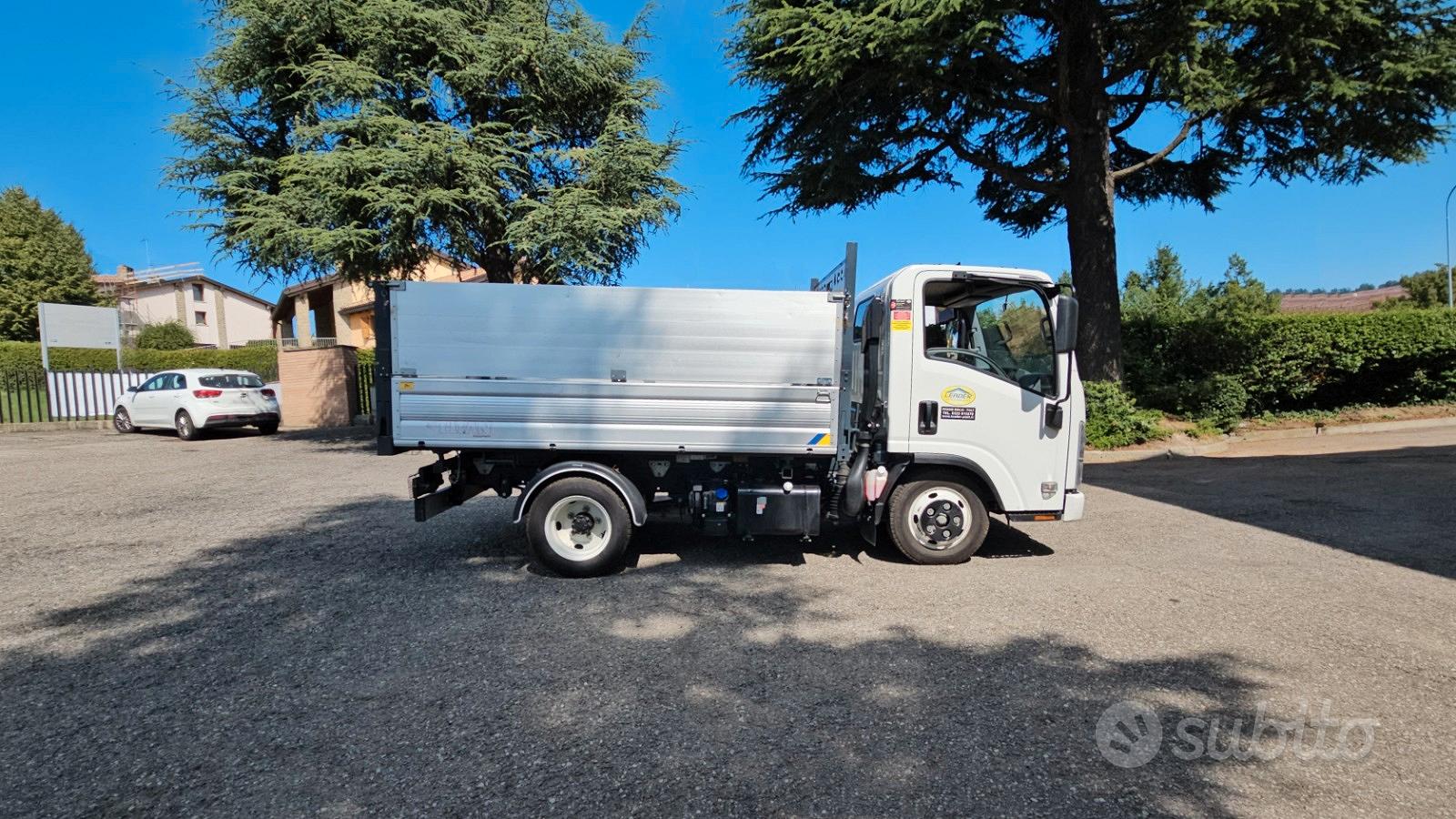 Isuzu cassone ribaltabile anno 2021 - Veicoli commerciali In vendita a Reggio Emilia