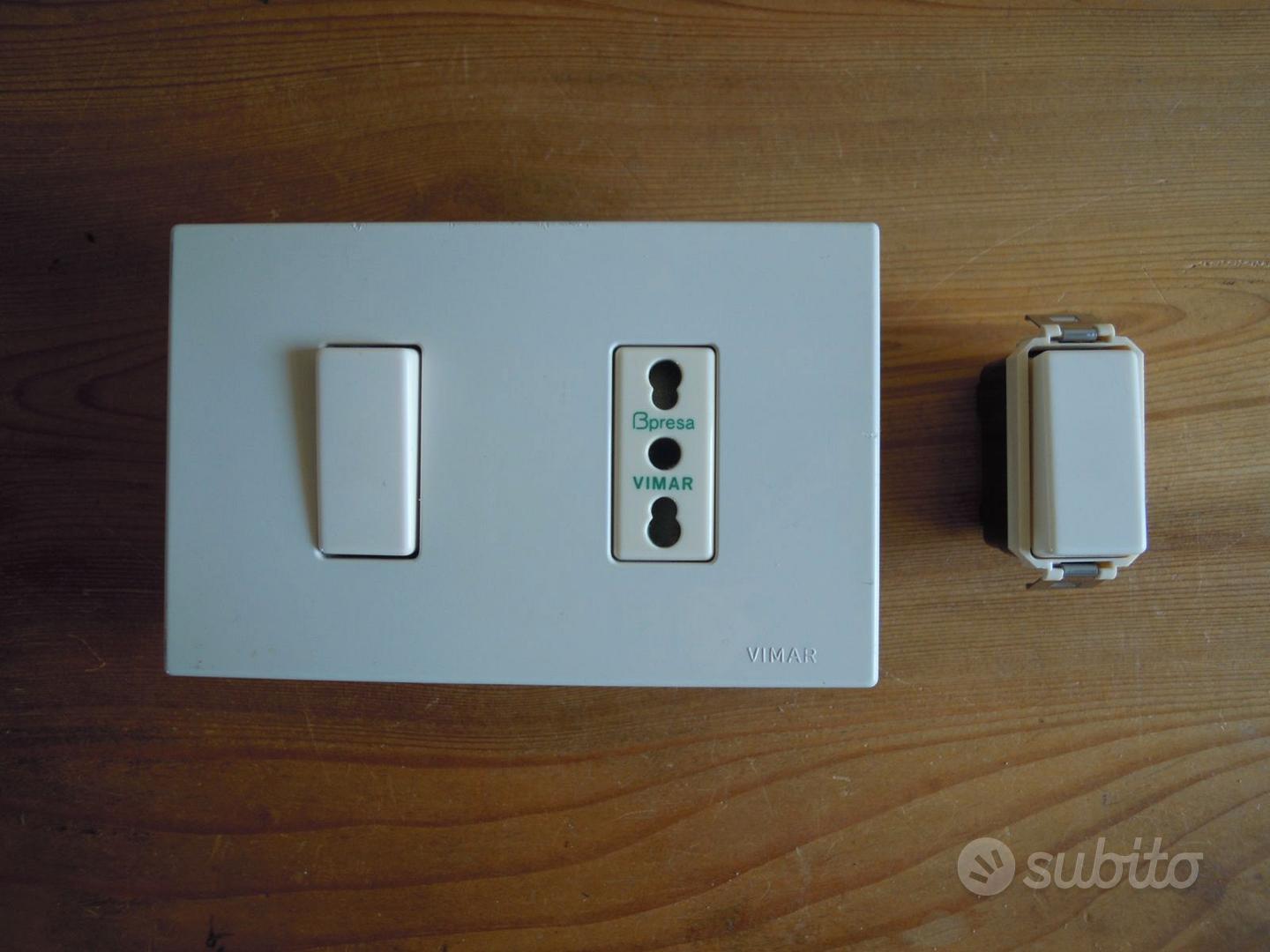VIMAR 8000 + SIEMENS 6 moduli 5TE4 - Giardino e Fai da te In vendita a ...