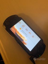 PSP Slim 2004 - Console e Videogiochi In vendita a Udine