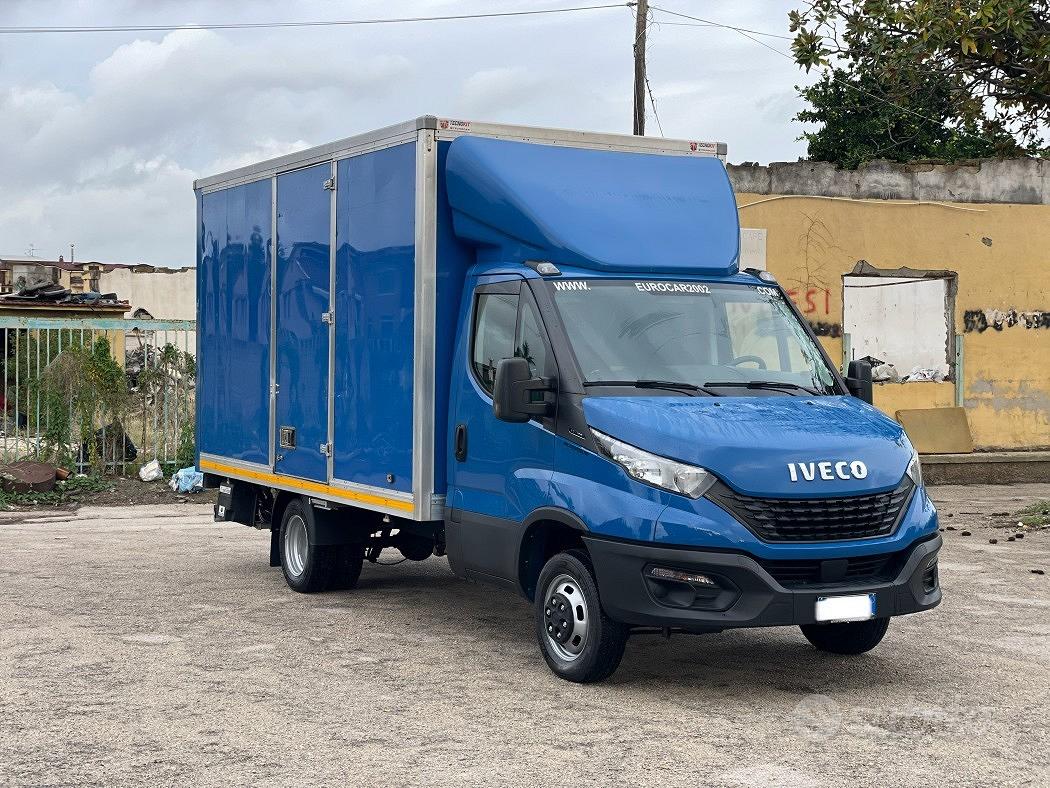 Subito - EUROCAR2002 SRL - Daily 35c16 e6 box e ped mt 4.24 2021 km 115mila - Veicoli ...