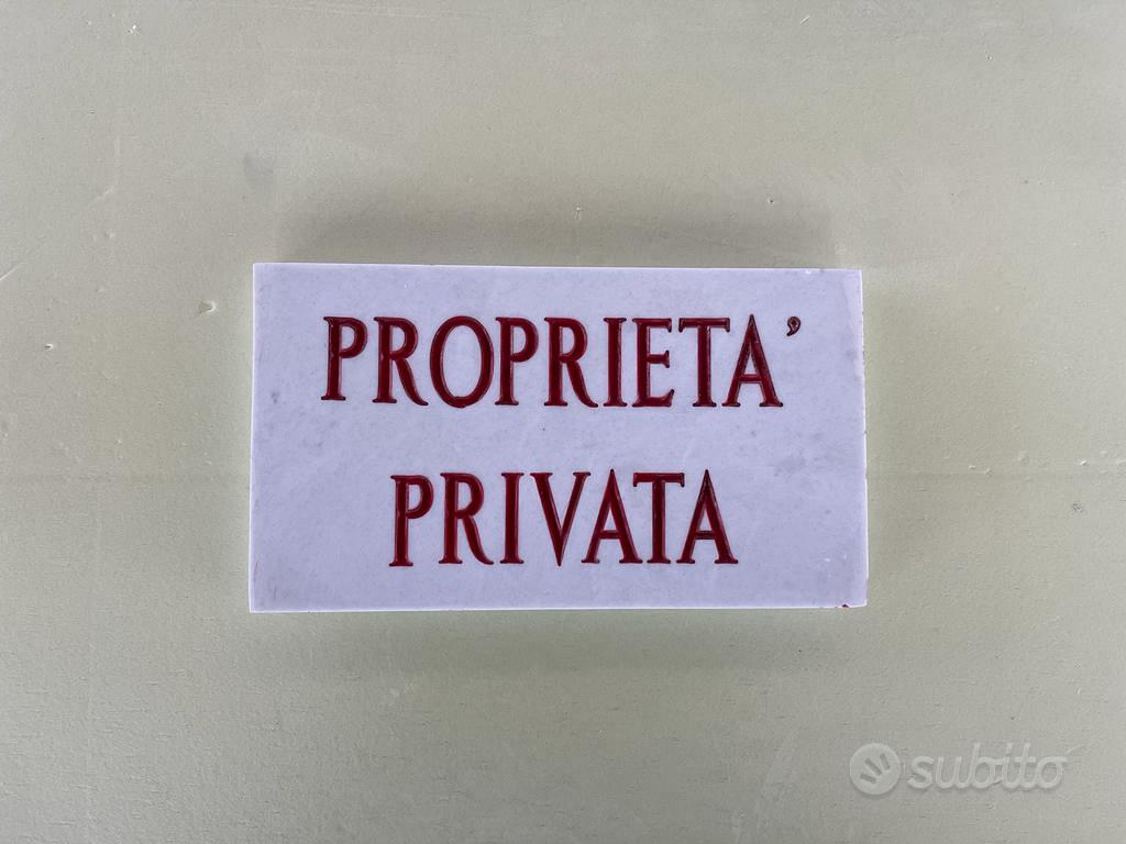 TARGA IN MARMO DA ESTERNO PROPRIETA PRIVATA - Giardino e Fai da te In ...