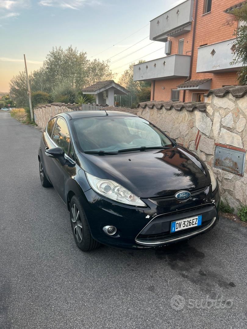 Ford fiesta 1.4 diesel 68cv ( x neopatentati) - Auto In vendita a Roma