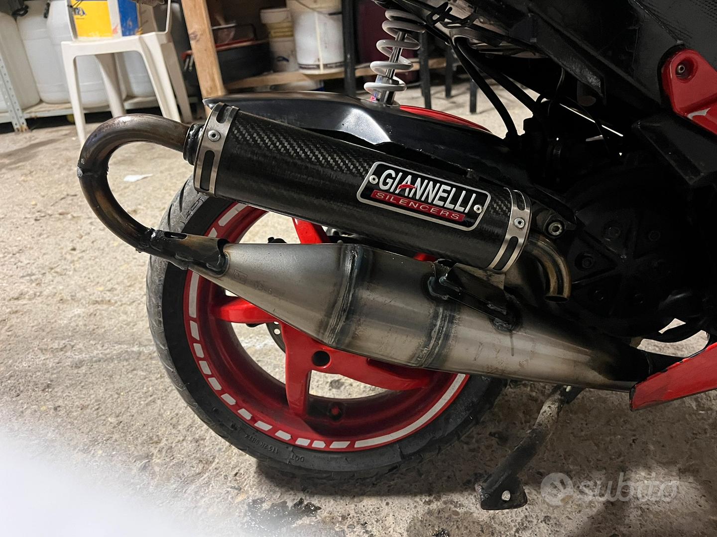 Giannelli Shot V4 Piaggio - Accessori Moto In vendita a Enna