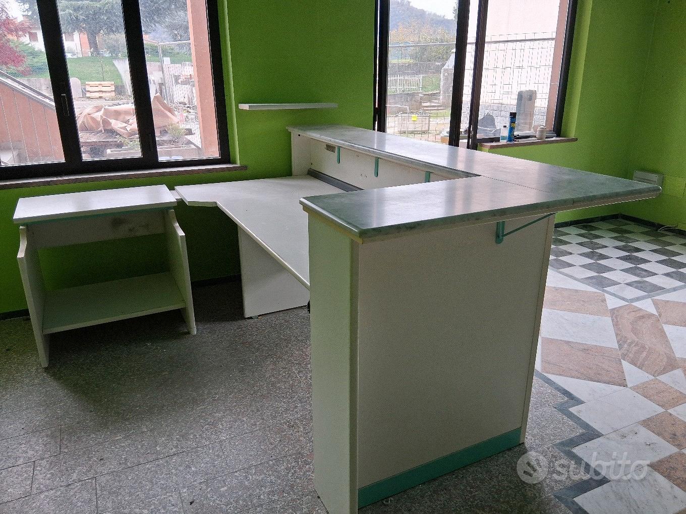 scrivania. + bancone - Arredamento e Casalinghi In vendita a Brescia